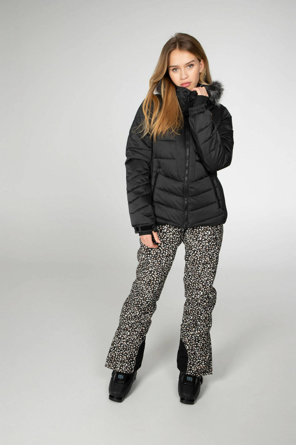 Protest ski-jack Connie zwart | wehkamp