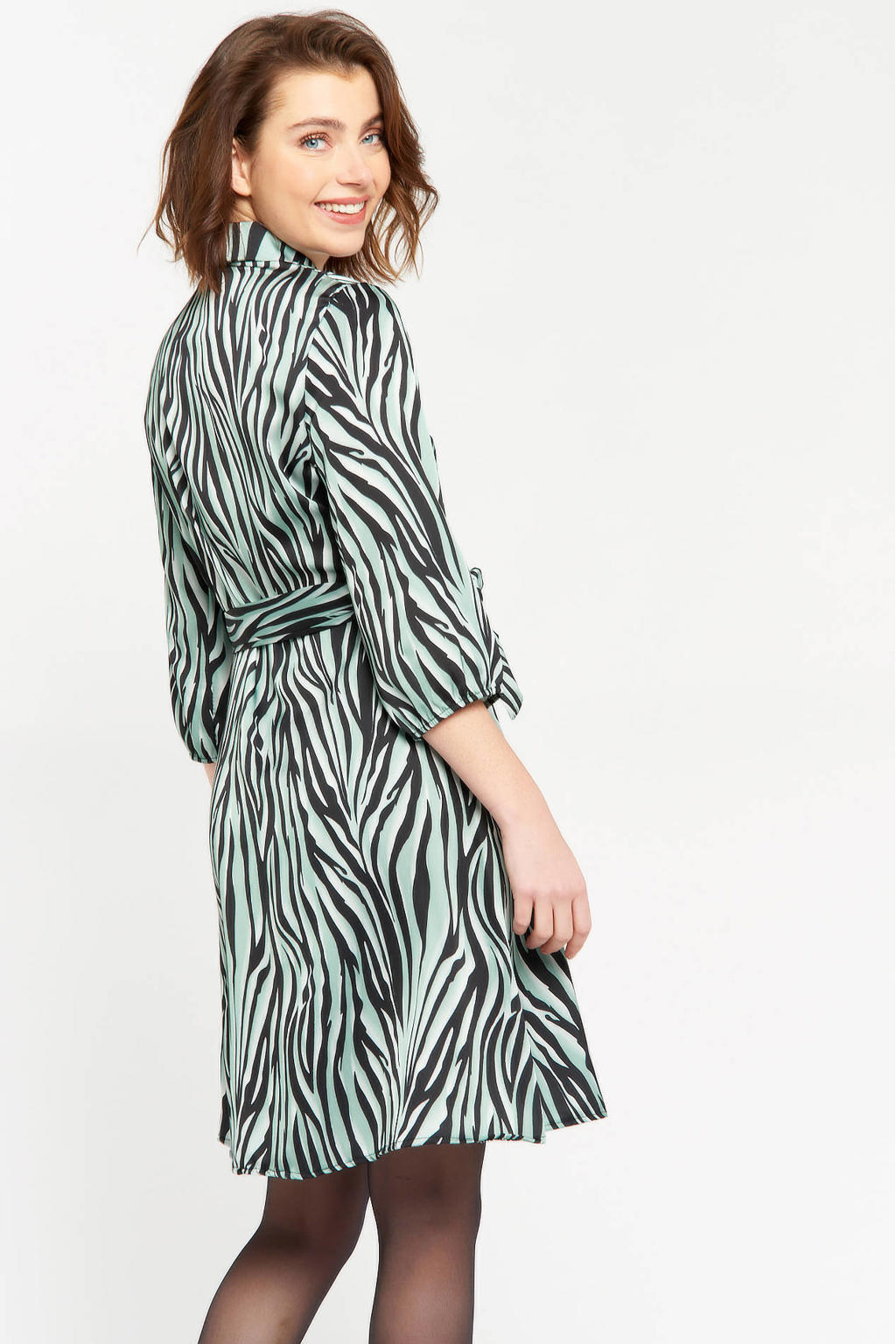 LOLALIZA satijnen blousejurk met zebraprint en ceintuur mintgroen | wehkamp