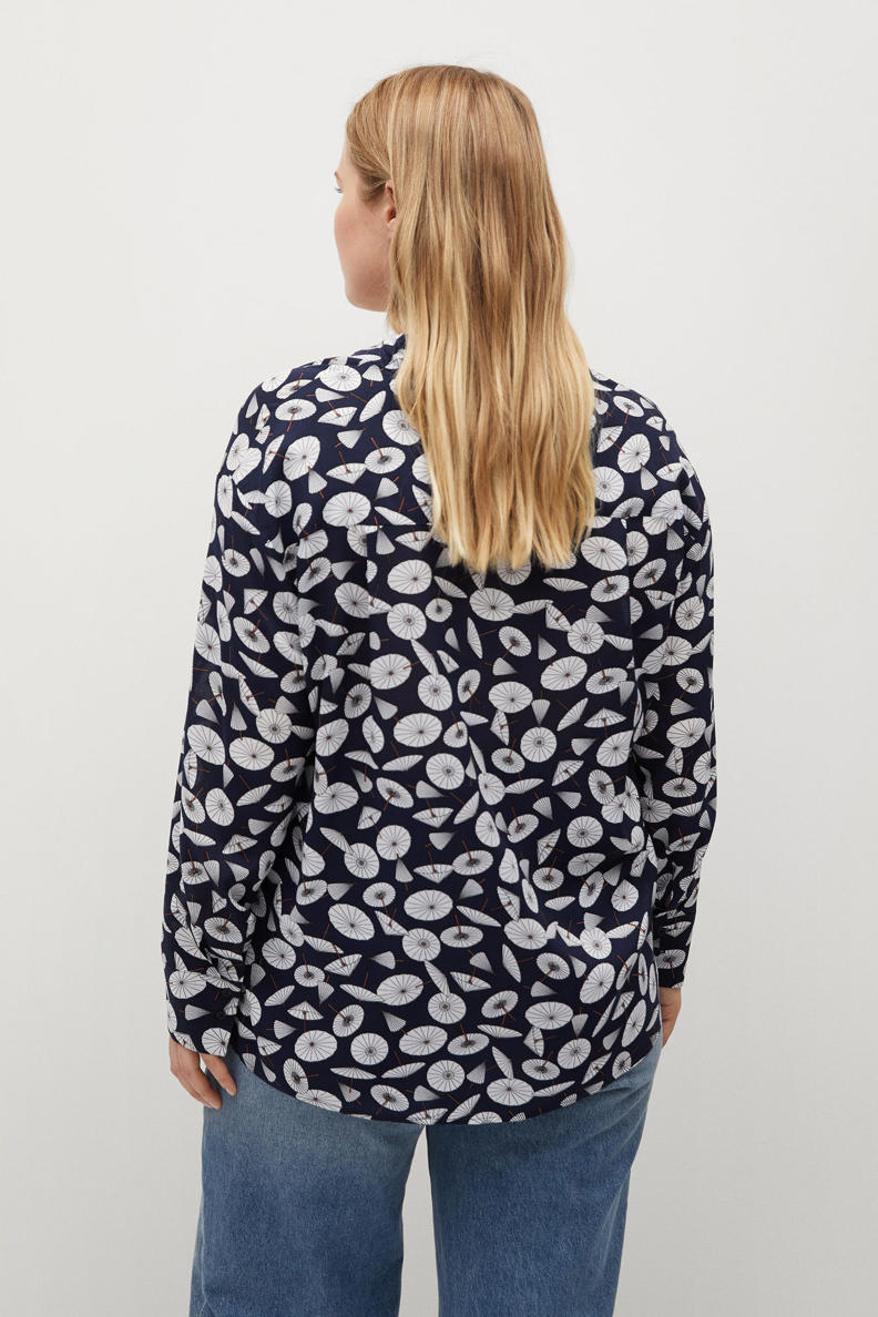 Mango Plus Size blouse met all over print marine | wehkamp