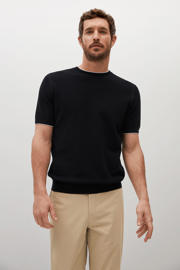 Mango Man fijngebreid T-shirt met contrastbies zwart | wehkamp