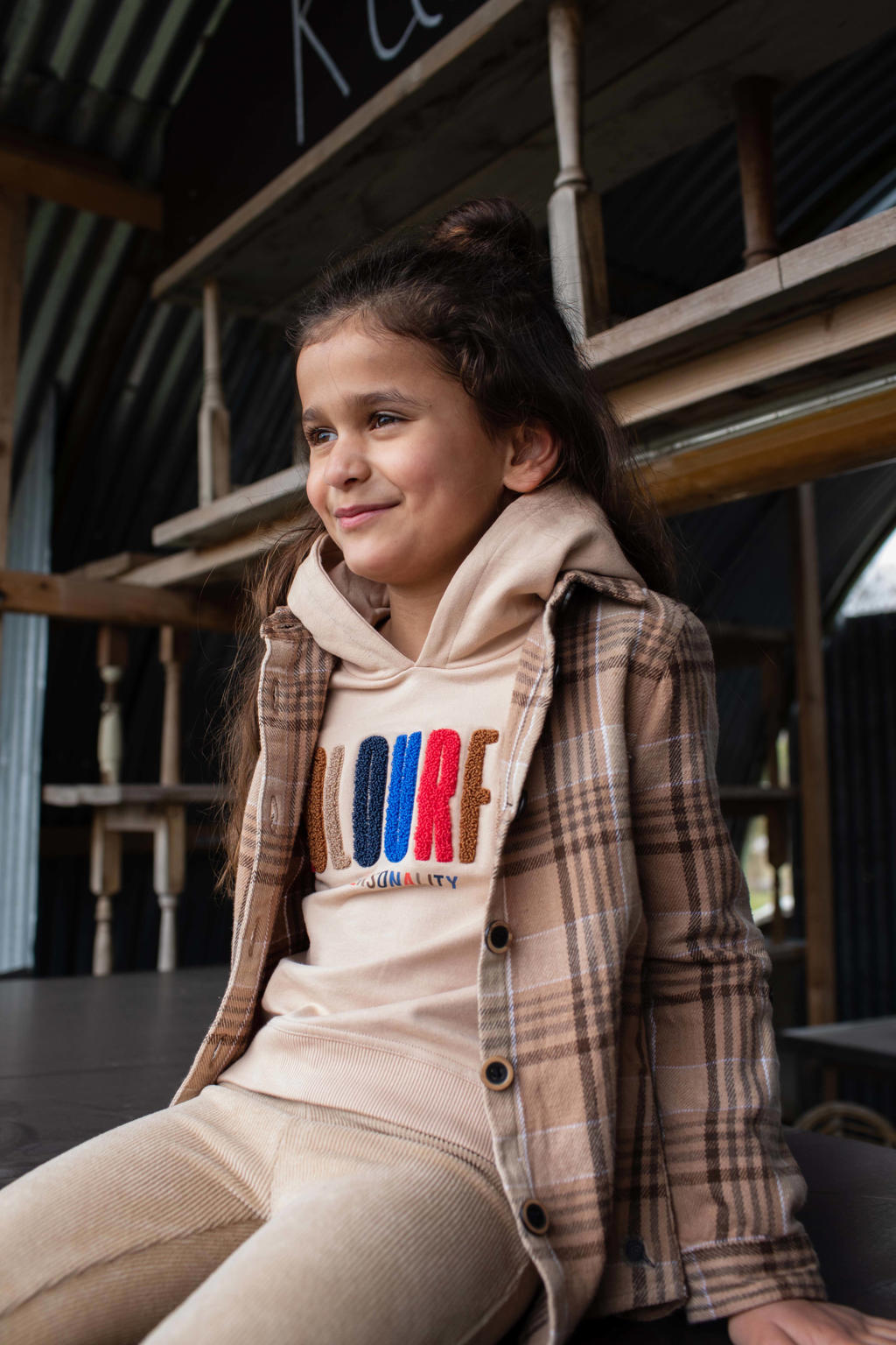 Quapi Girls hoodie Kelcey met tekst en 3D applicatie zand | wehkamp
