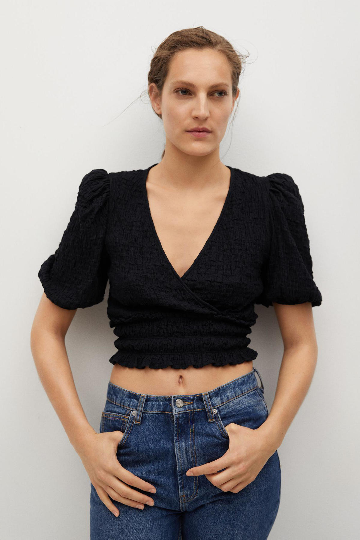Mango crop top met ruches zwart | wehkamp