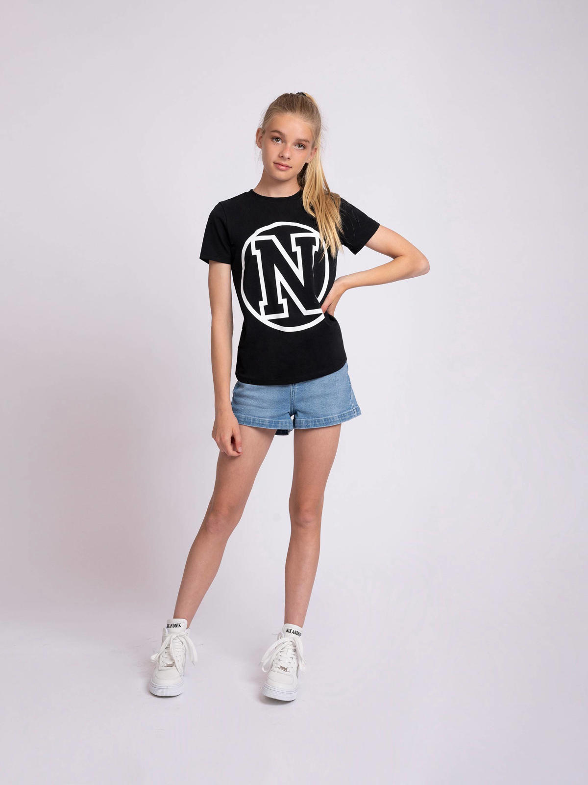 NIK&NIK T-shirt College N met logo zwart | wehkamp