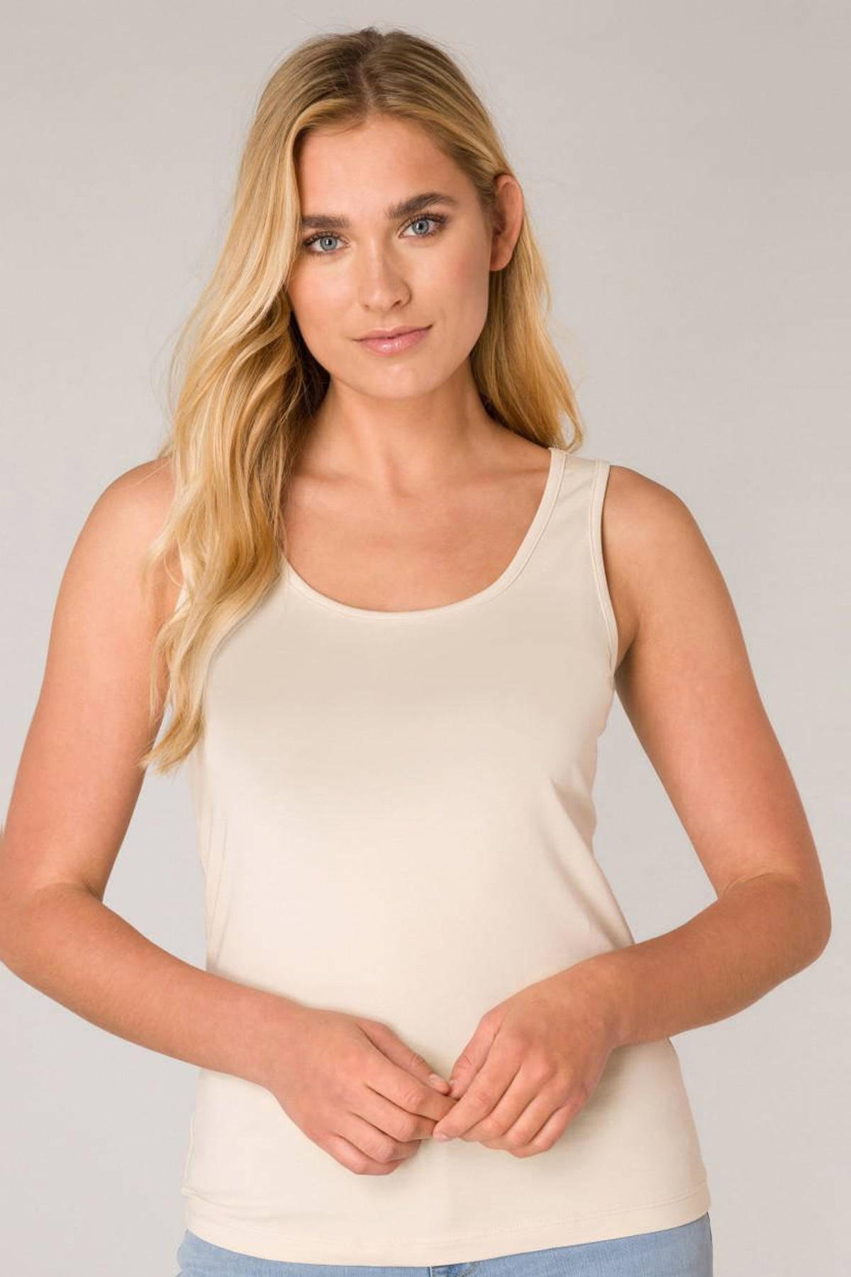 Base Level basic tricot singlet Yippie beige | wehkamp