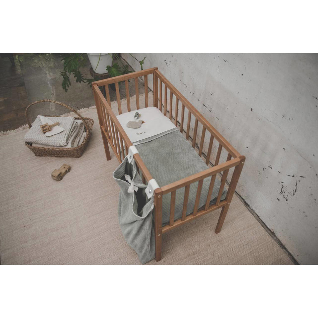 Koeka Vik baby wiegdeken corduroy/flanel 75x100 cm shadow green | wehkamp