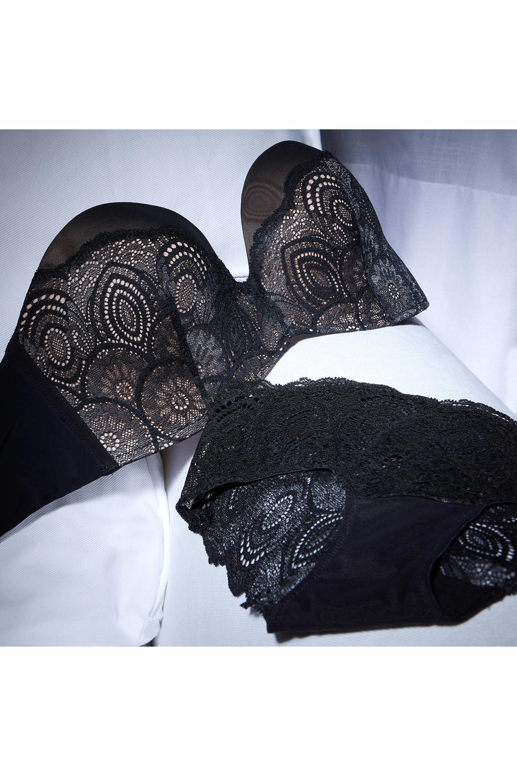 Wonderbra voorgevormde strapless push-up bh Ultimate Strapless Lace Bra ...