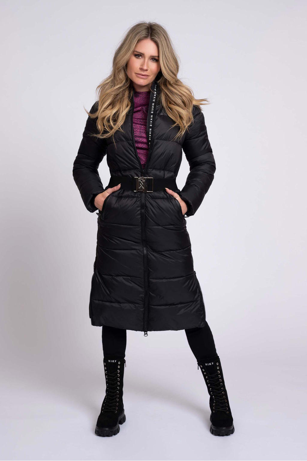 NIKKIE gewatteerde jas Holly Puffer met ceintuur zwart | wehkamp