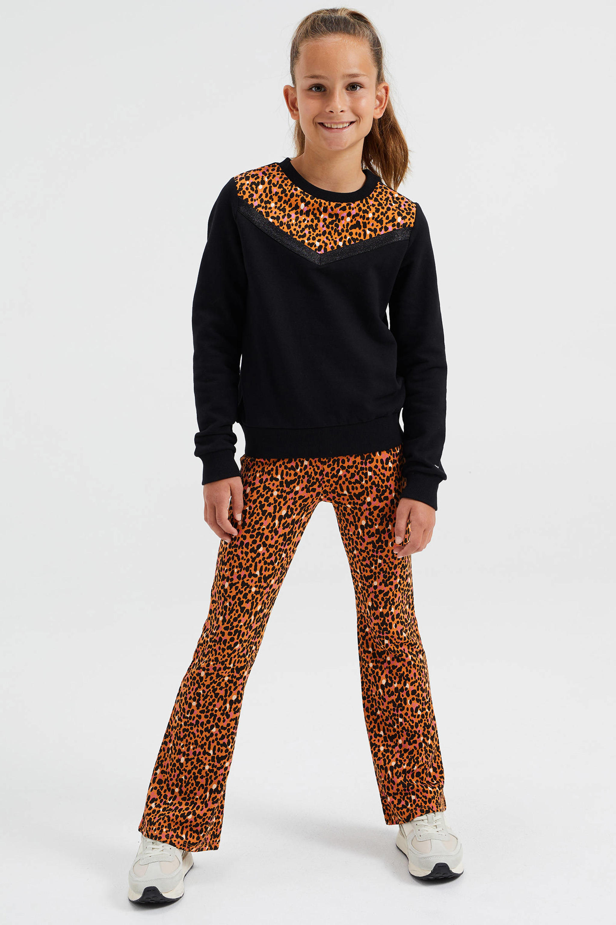 WE Fashion flared broek met dierenprint bruin/zwart/wit | wehkamp