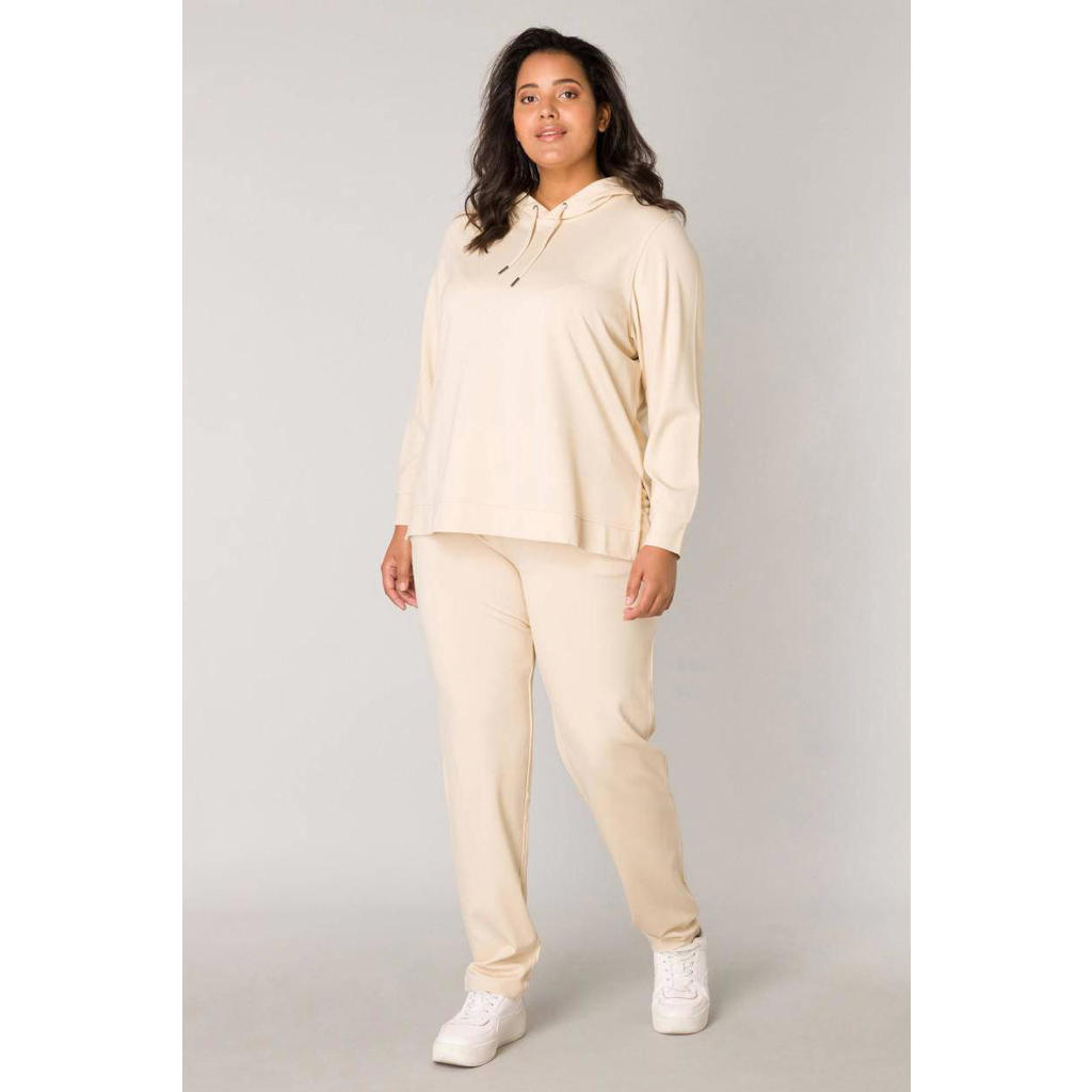 Base Level Curvy sweater Yalisa light beige | wehkamp