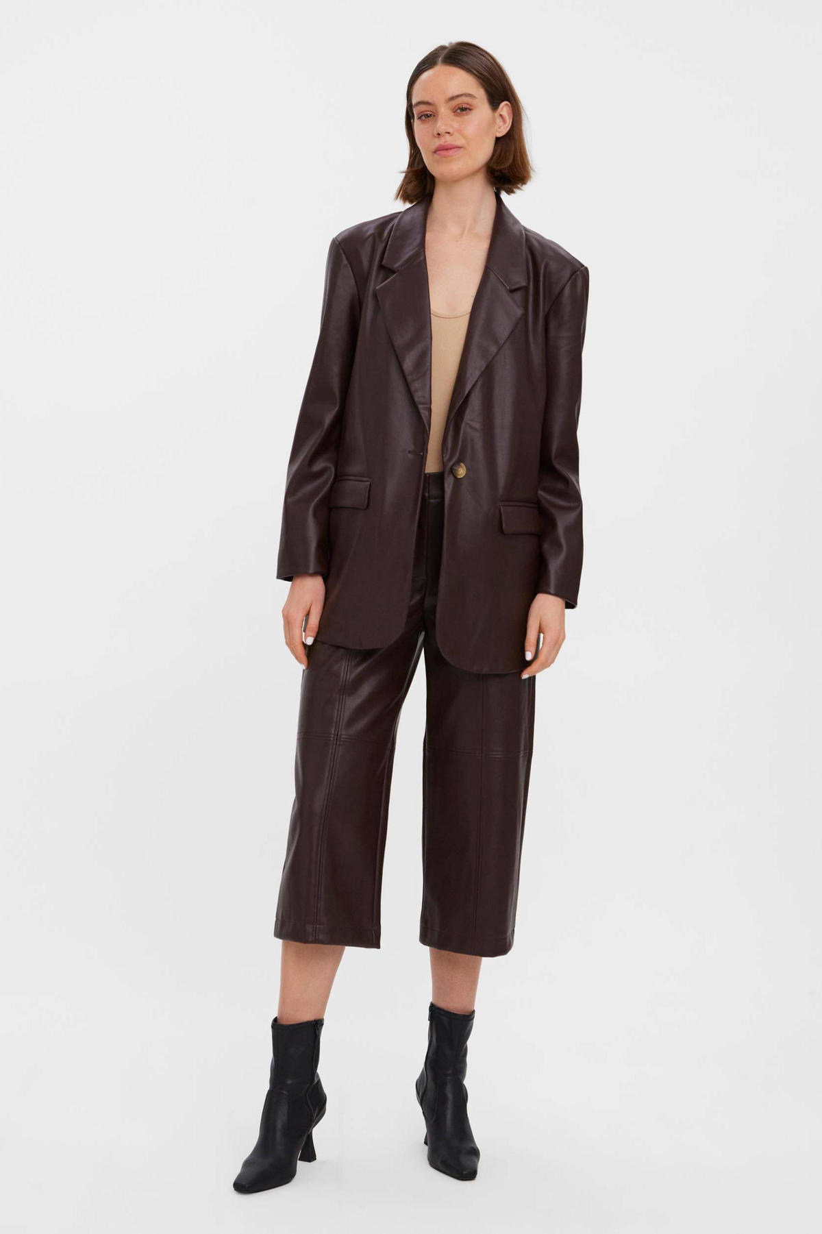 VERO MODA imitatieleren blazer VMOLIVIA bruin | wehkamp