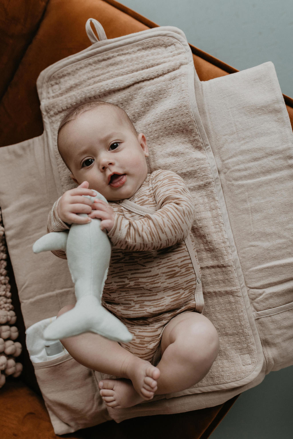 Snoozebaby verschoonmatje Easy Changing Desert Sand | wehkamp