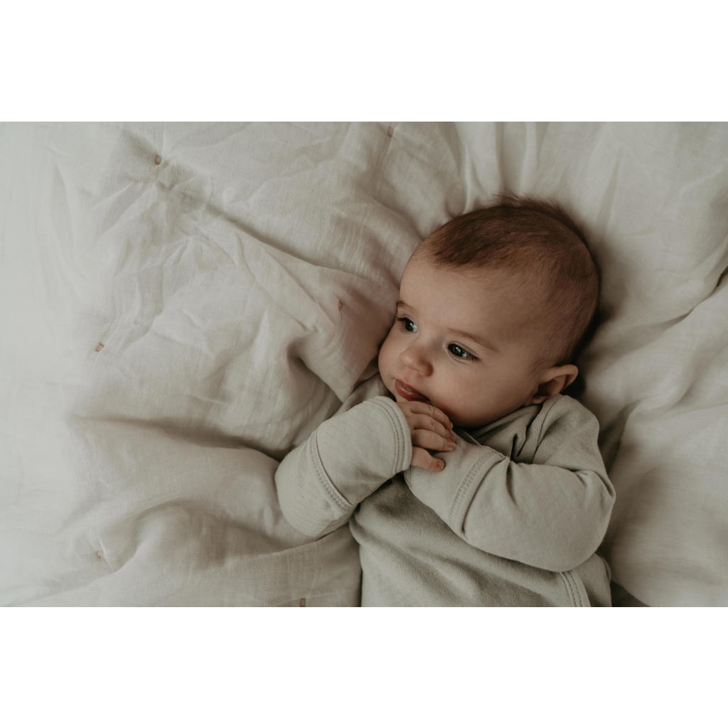 Snoozebaby new born cocoon incl hat | wehkamp