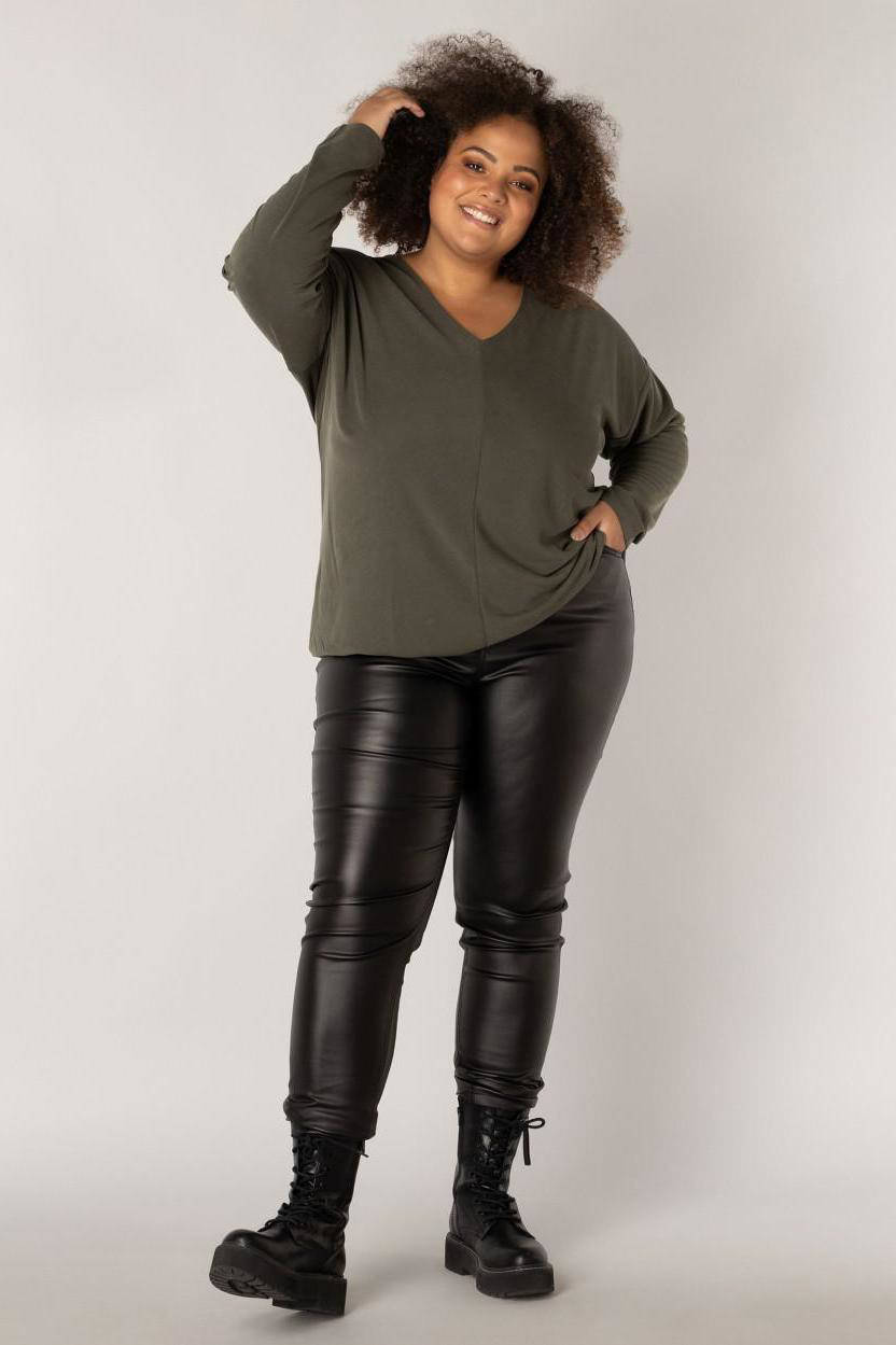 Dit zijn de mooiste plus-size broeken | Wehkamp