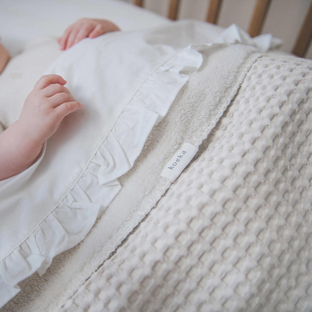 Koeka Oslo baby wiegdeken wafel/teddy 75x100 cm natural/pebble | wehkamp