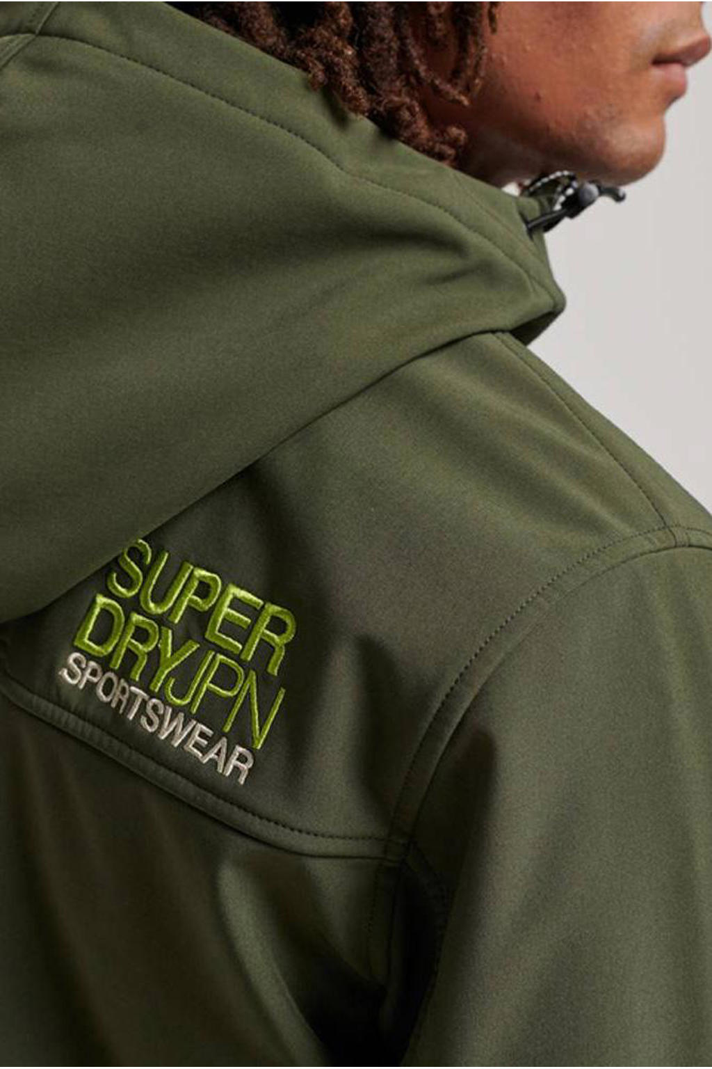 Superdry CODE Trekker softshell jas dark moss | wehkamp