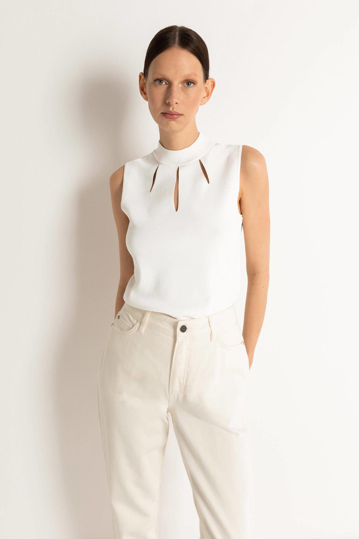 Claudia Sträter fijngebreide top met cut out ecru | wehkamp