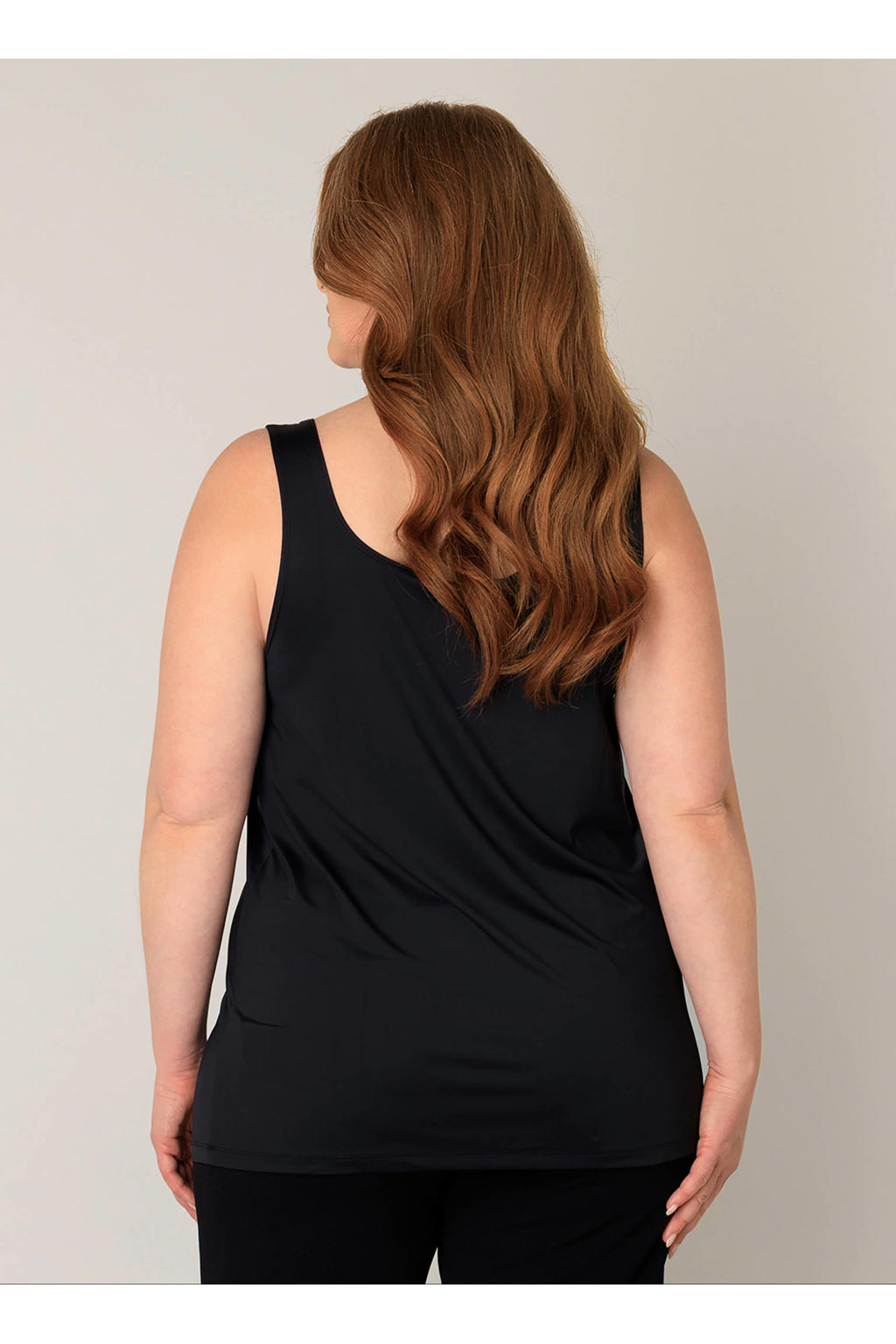 Base Level Curvy singlet Yanne zwart | wehkamp
