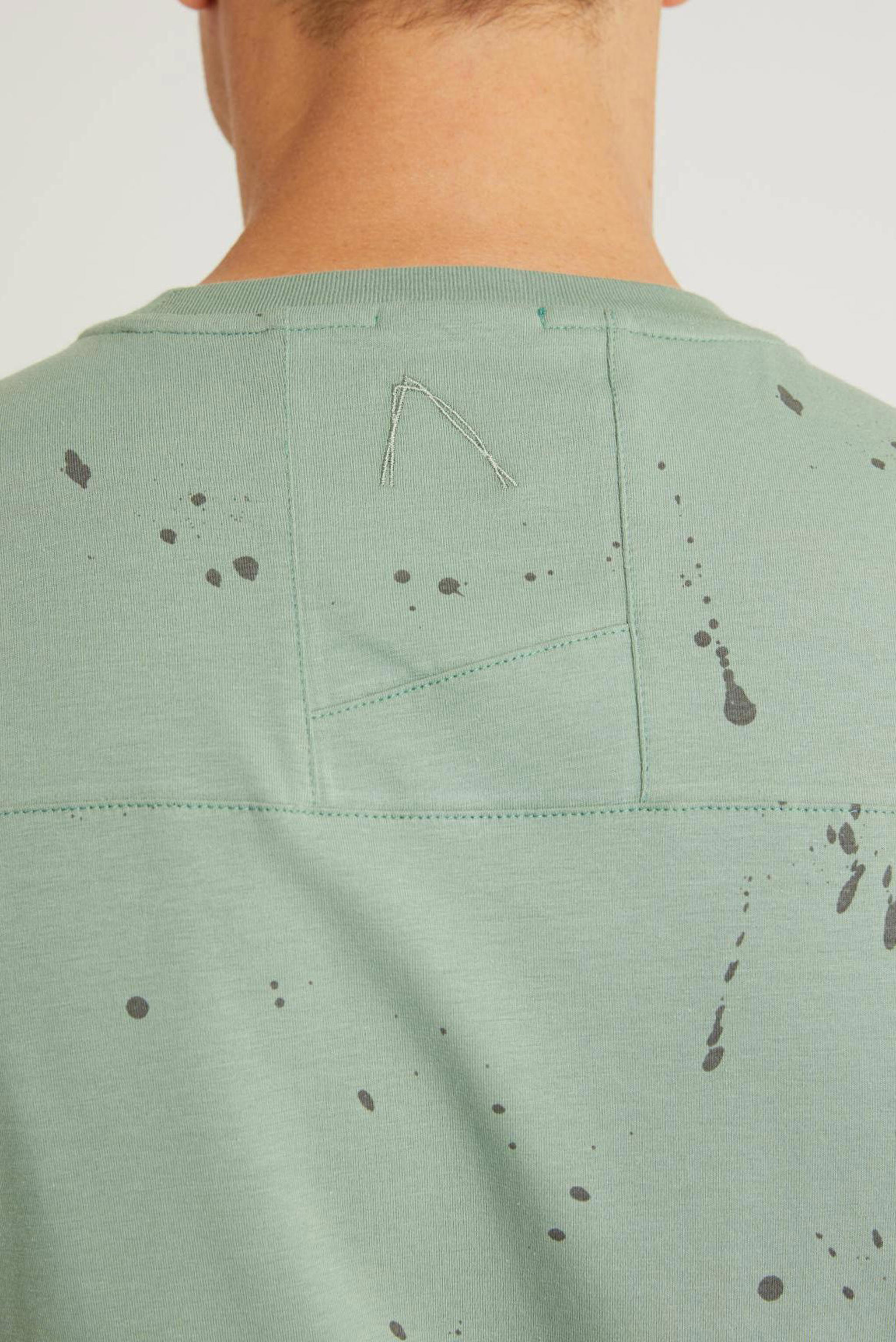CHASIN' slim fit T-shirt Leon met all over print m. green | wehkamp