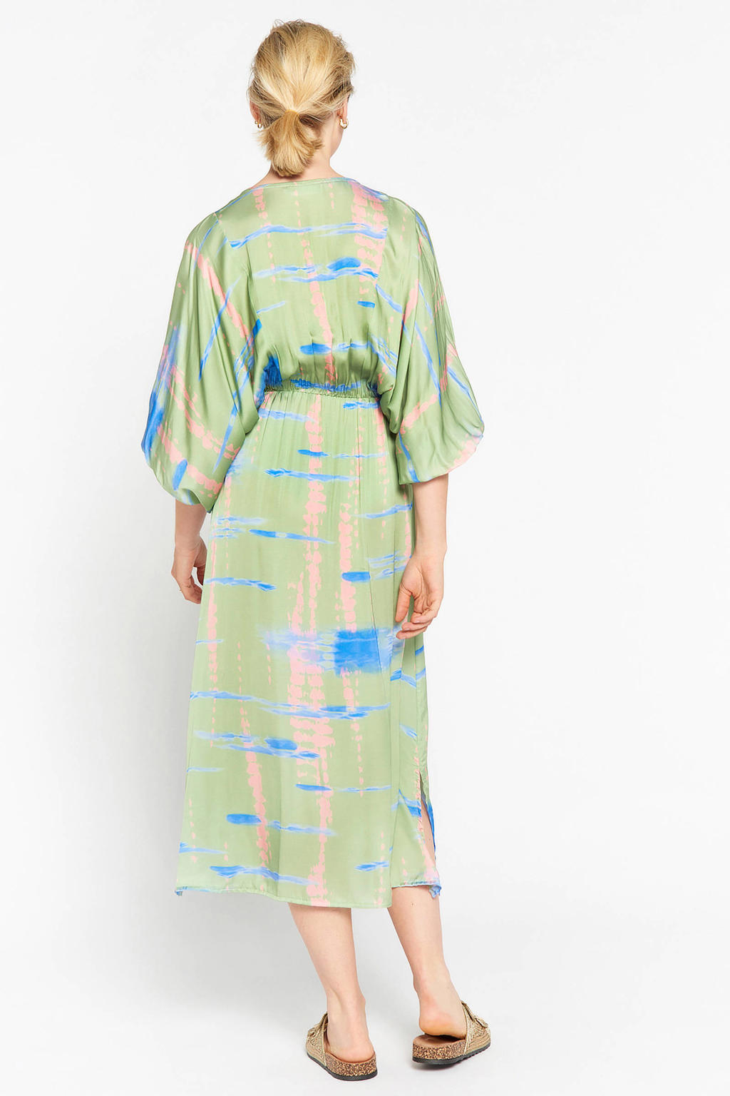 LOLALIZA satijnen jurk met all over print groen/blauw/roze | wehkamp