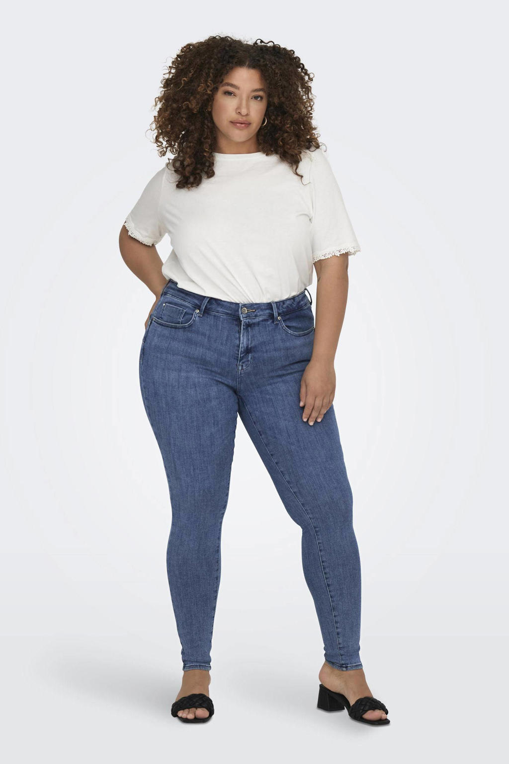 ONLY CARMAKOMA push-up skinny jeans CARPOWER medium blue denim | wehkamp