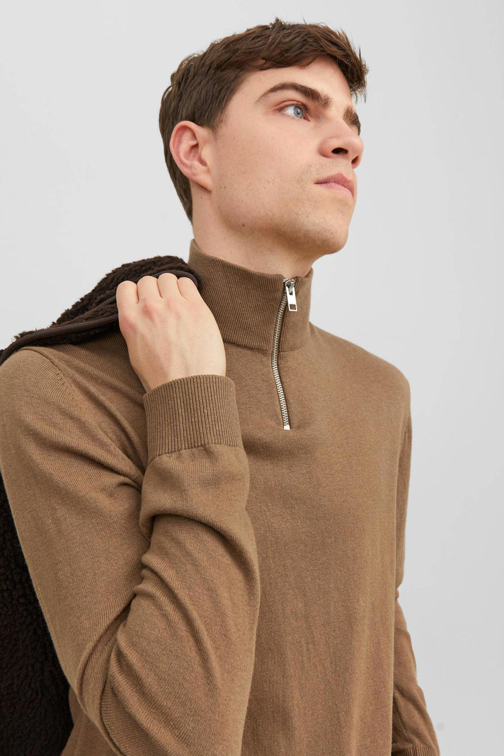 JACK & JONES ESSENTIALS trui JJEEMIL bruin | wehkamp