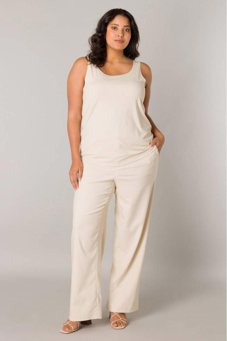 Base Level Curvy top Yanne beige | wehkamp