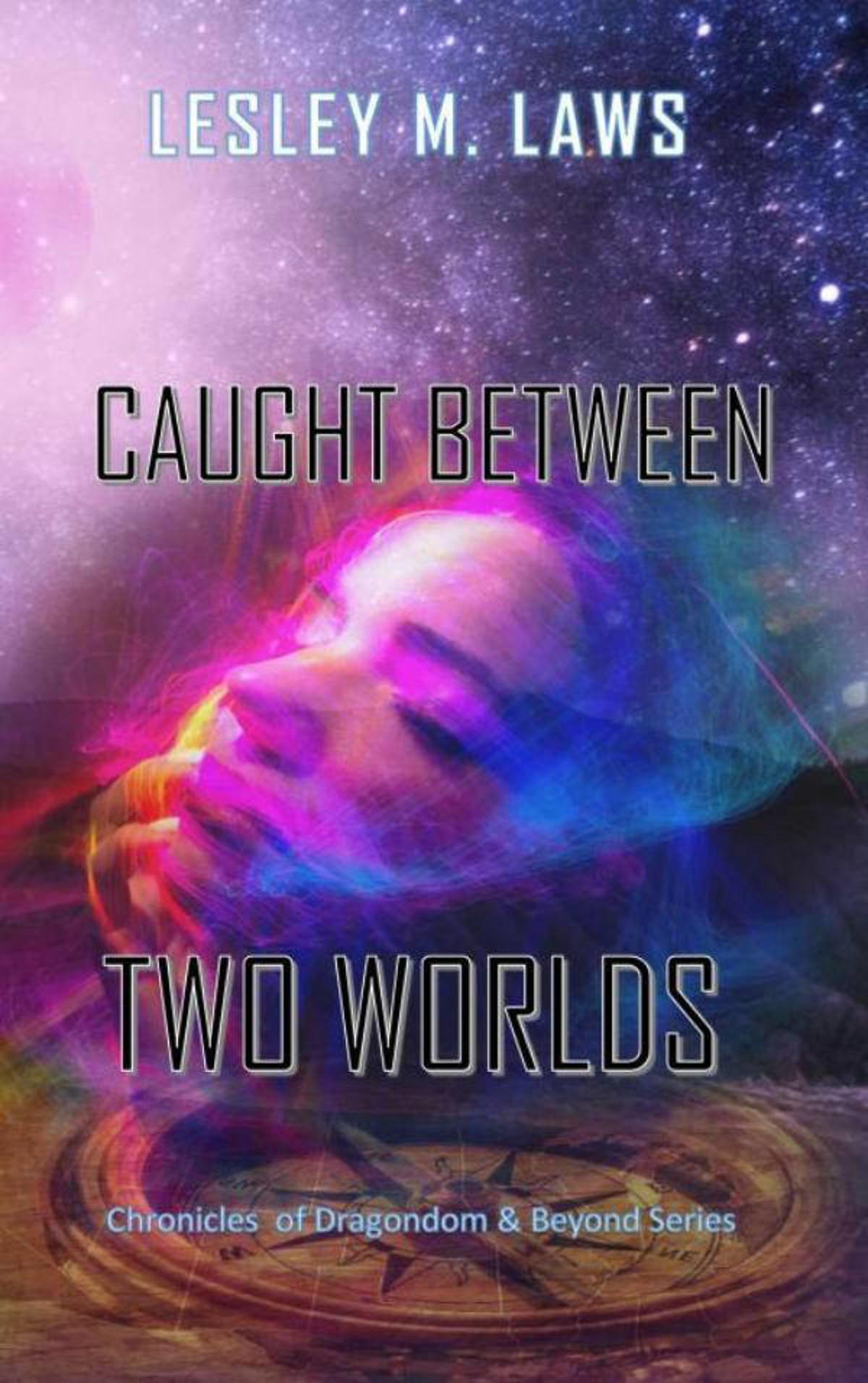 Lesley M. Laws Caught Between Two Worlds | wehkamp