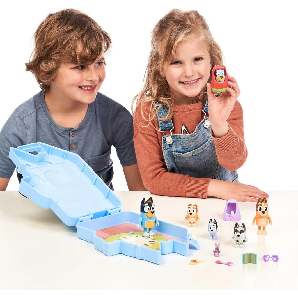 Moose Toys Bluey Ultimate Play & Go Set | wehkamp