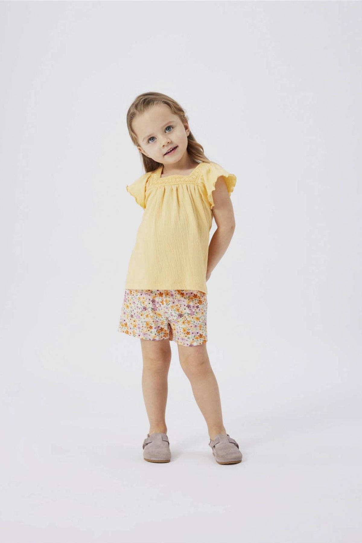 NAME IT MINI gebloemde casual short NMFHISSE ecru/multicolor | wehkamp