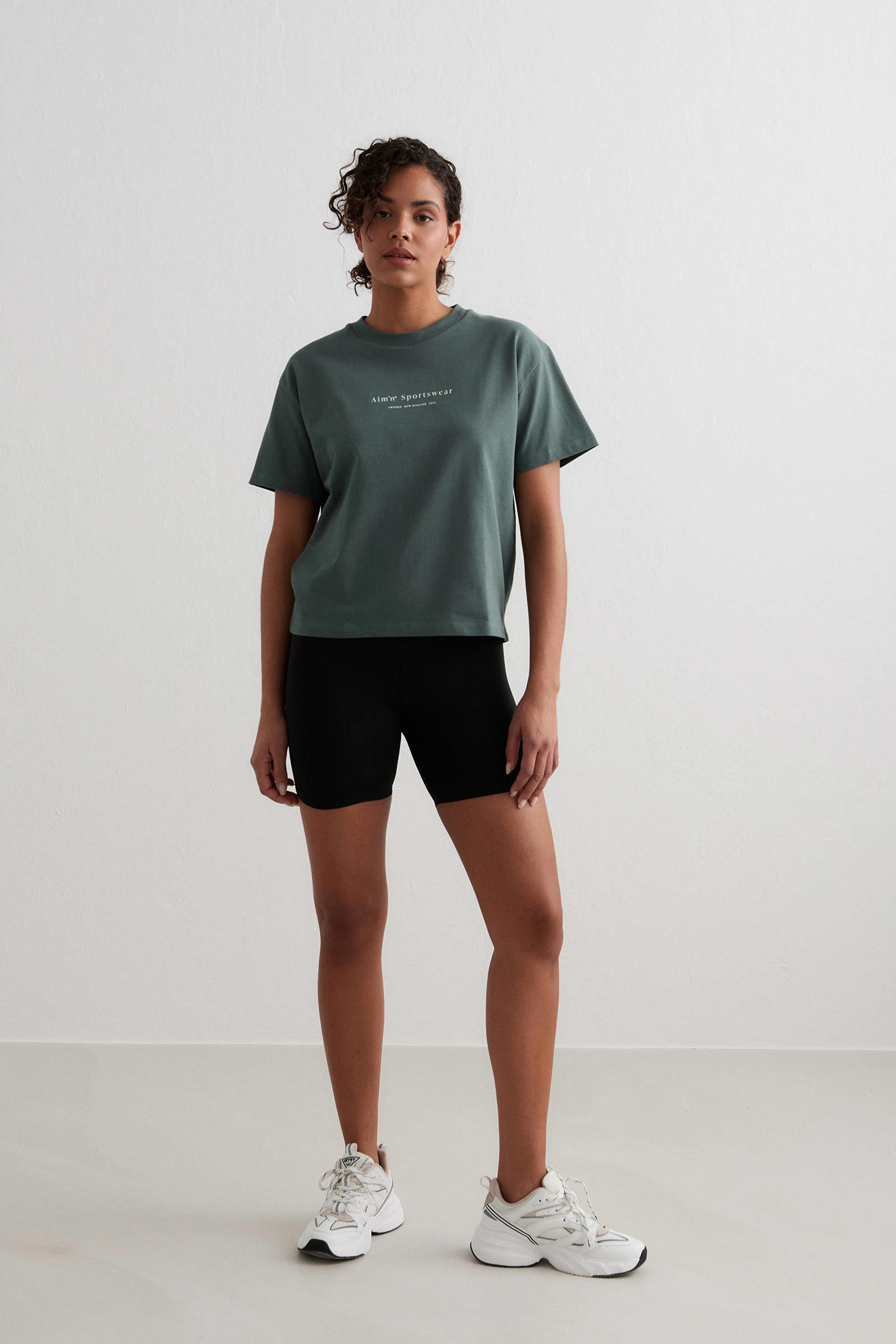 Aim'n T-shirt Serif grijsgroen | wehkamp