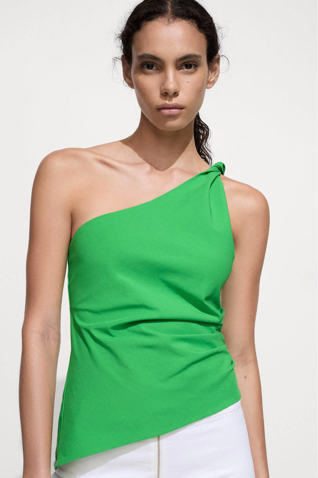 Mango one shouldertop groen kopen? | Morgen in huis | wehkamp