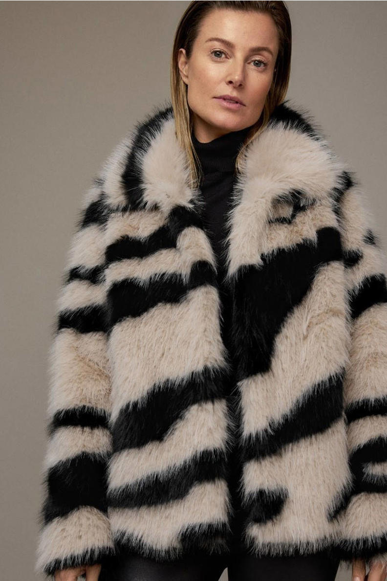 Maura by Claudia Strater imitatie bont jas zwart/ecru | wehkamp