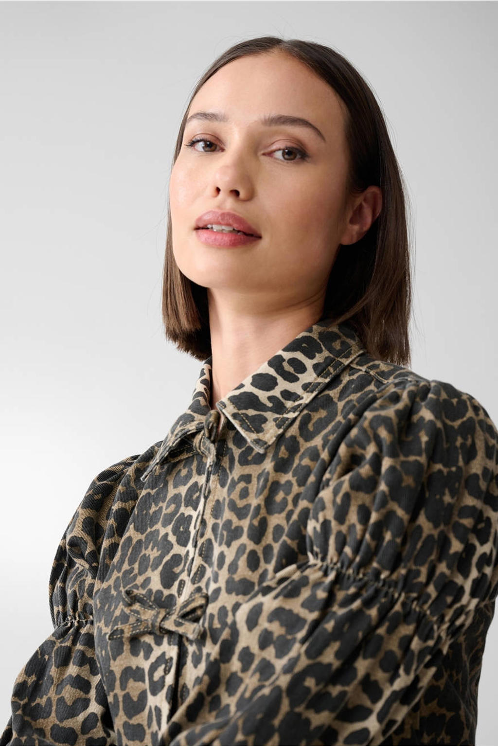 Shoeby top met panterprint en volant zwart/beige | wehkamp