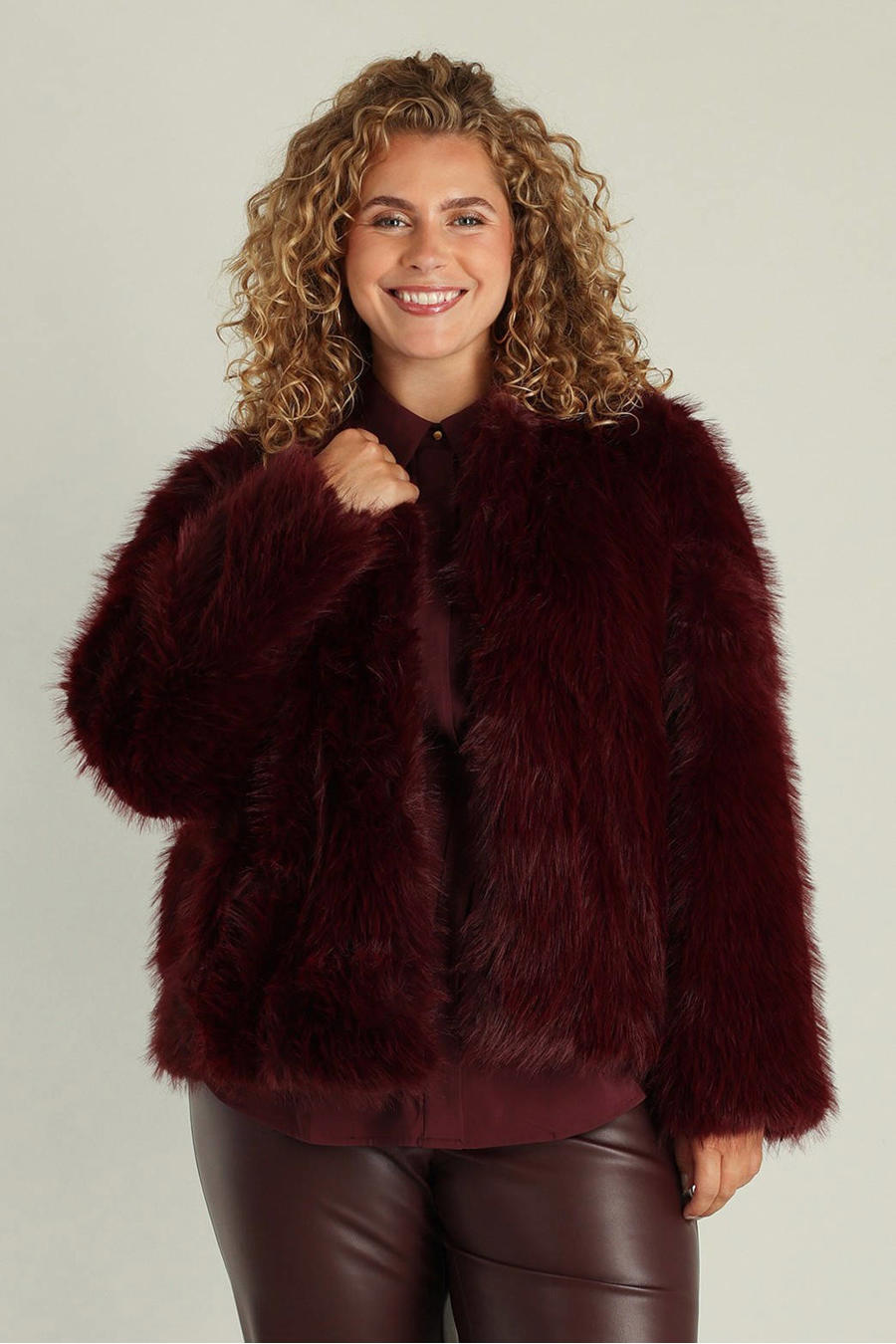 Rode jassen voor dames online kopen? | Morgen in huis | Wehkamp