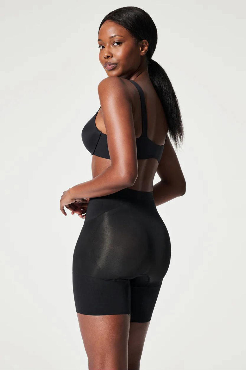 SPANX OnCore sterk corrigerende Mid-Thigh short zwart | wehkamp